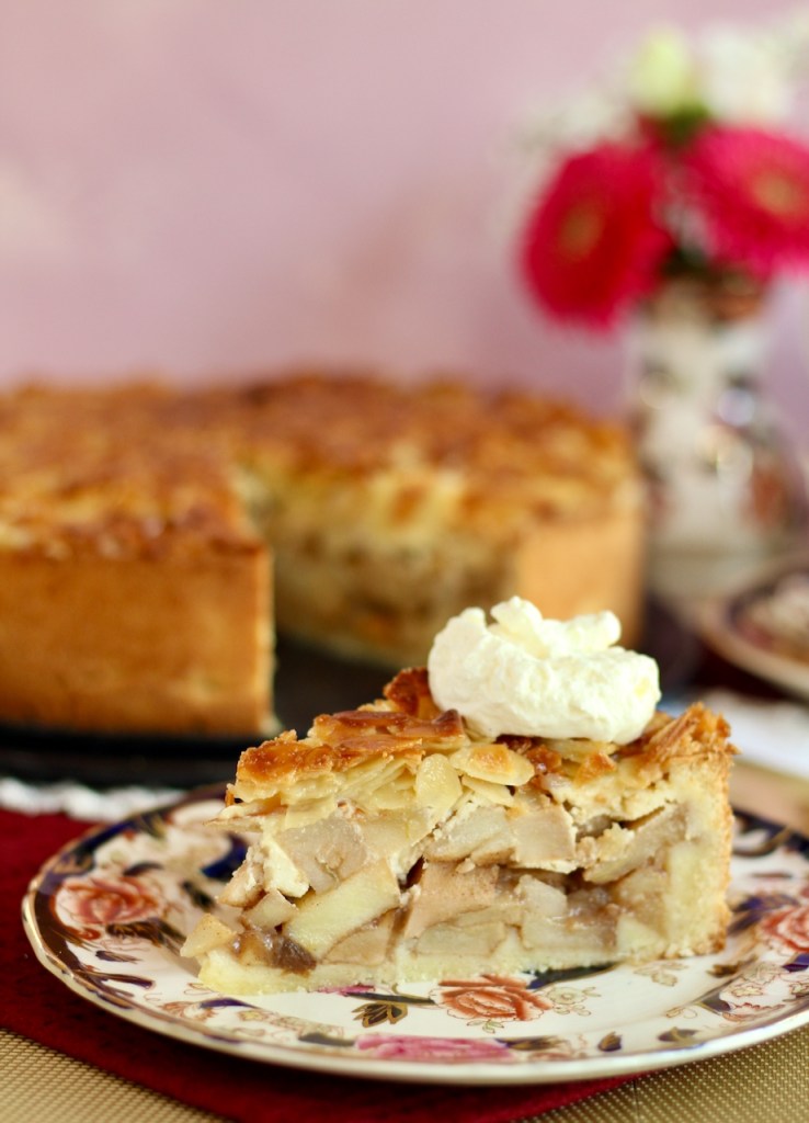 Super leckere Apfel-Bienenstich-Torte backen! Rezept und Video von ...